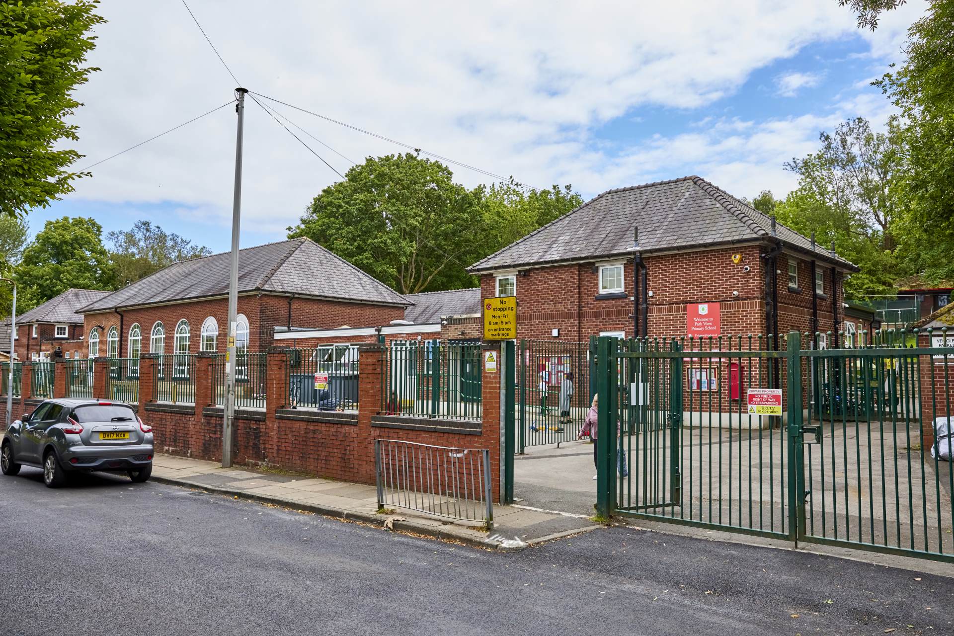 Park View Primary School - About Us